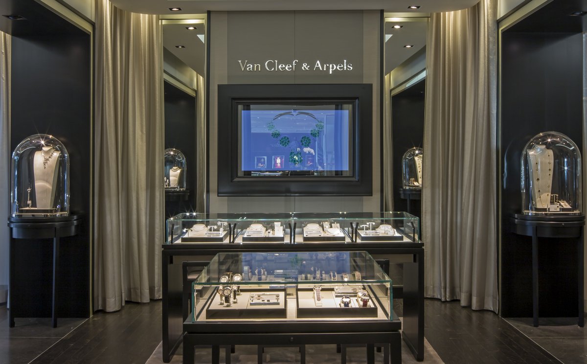 Van cleef and arpels store near me store